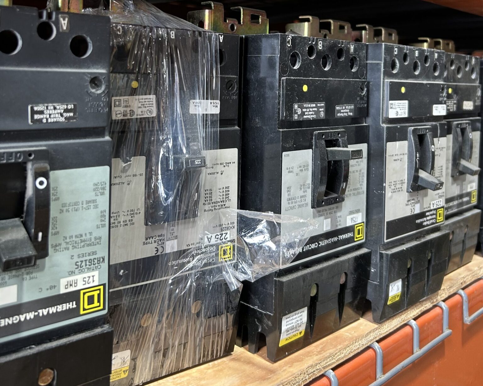 Sell Circuit Breakers | Double-D-Circuitbreakers